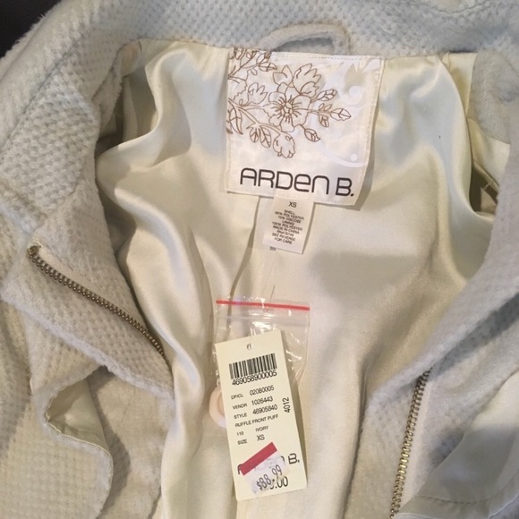 Arden B | Jackets & Coats | Arden B Winter White Tailored Jacket | Poshmark